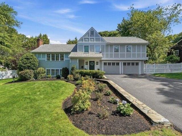 house with 5 bedroom, Winchester MA ES104042978