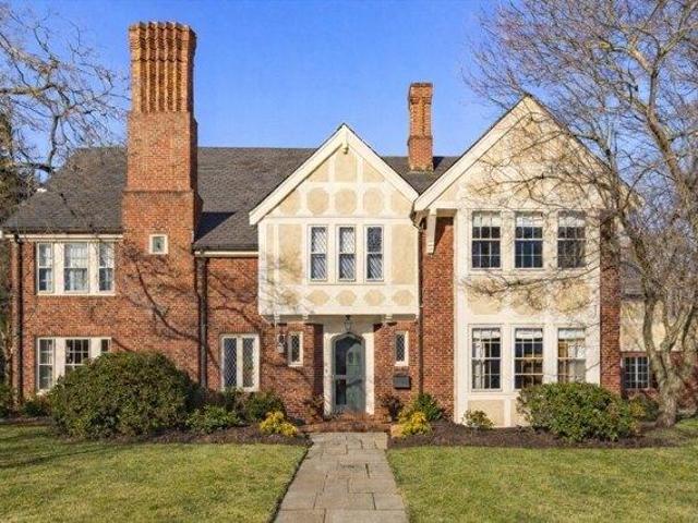 house with 5 bedroom, Winchester MA ES103223212