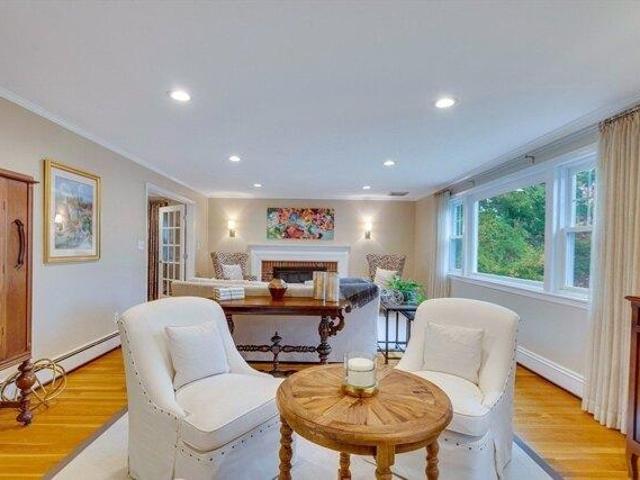 house with 5 bedroom, Winchester MA ES103436094