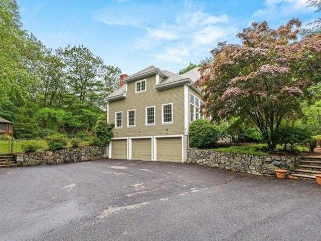 house with 5 bedroom, Winchester MA ES103443687