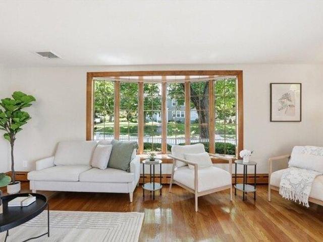 house with 5 bedroom, Winchester MA ES103809743