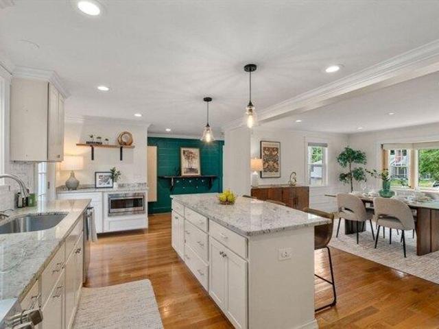 house with 5 bedroom, Winchester MA ES103966460