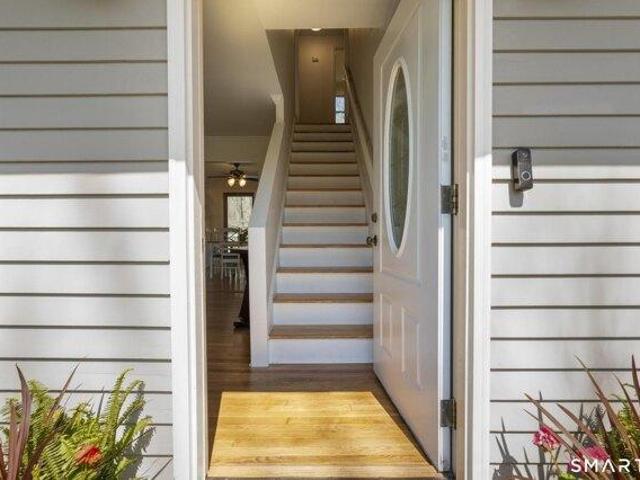 house with 5 bedroom, Wilton CT DLS102211867