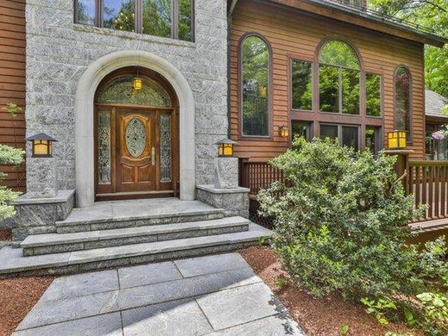 house with 5 bedroom, Wilton NH ES105105540