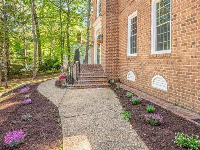 house with 5 bedroom, Williamsburg VA ES104908840