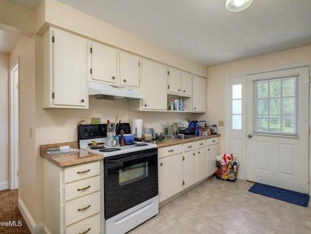 house with 5 bedroom, Williamstown MA ES105126728