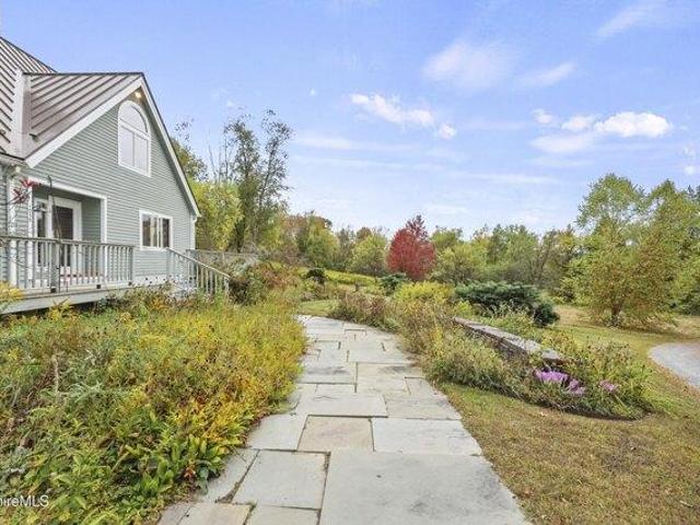 house with 5 bedroom, Williamstown MA ES105290336