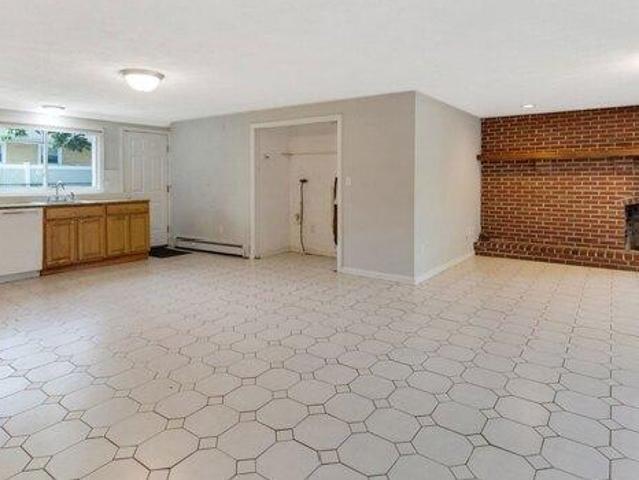 house with 5 bedroom, Wilmington MA ES104406840
