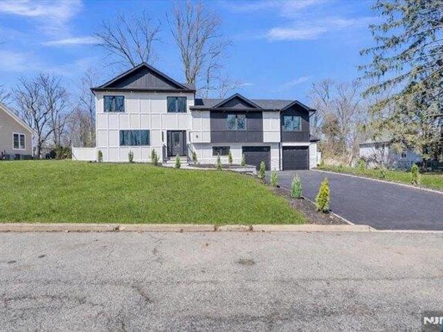 house with 5 bedroom, Woodcliff Lake NJ DLS101633534