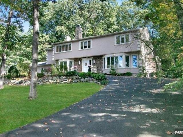 house with 5 bedroom, Woodcliff Lake NJ DS102566034
