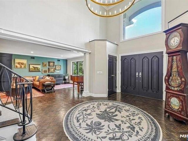 house with 5 bedroom, Woodcliff Lake NJ ES105173336
