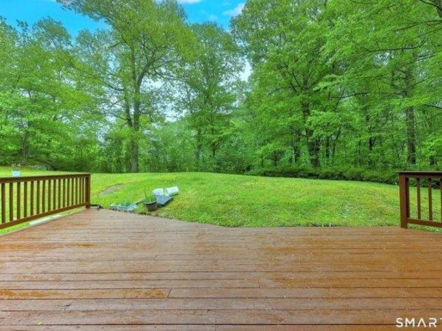 house with 5 bedroom, Woodbridge CT DS103162435
