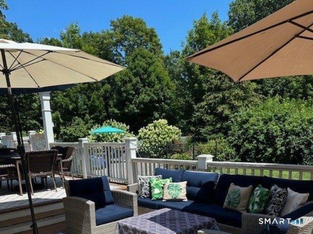 house with 5 bedroom, Woodbridge CT ES103665673
