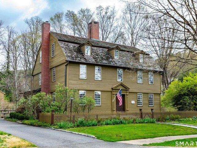 house with 5 bedroom, Woodbury CT DLS101630202