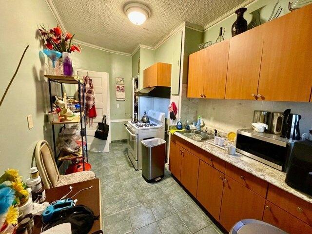 house with 5 bedroom, Woodhaven NY ES104921623