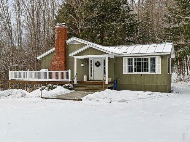 house with 5 bedroom, Woodstock VT DLS101799243