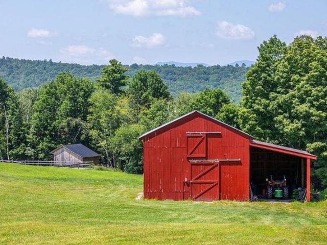 house with 5 bedroom, Woodstock VT ES103929876