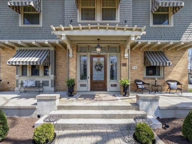 house with 5 bedroom, Woonsocket RI DS103161334