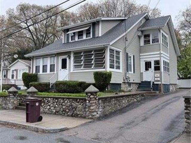 house with 5 bedroom, Woonsocket RI DS103222115
