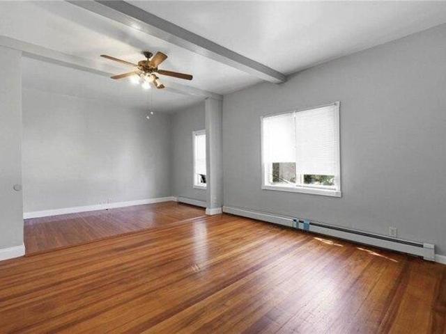 house with 5 bedroom, Woonsocket RI ES105206457