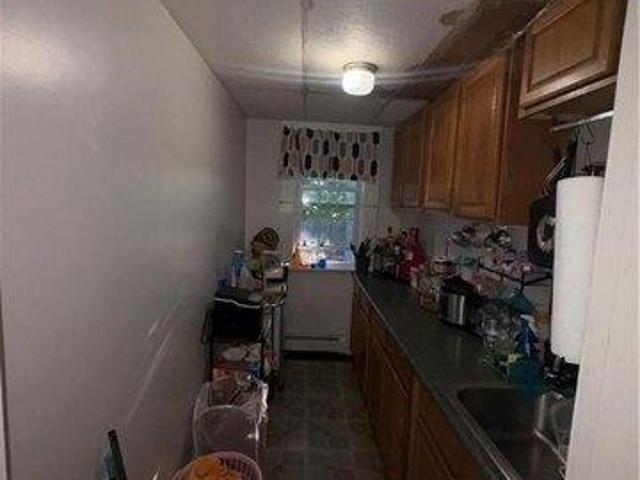 house with 5 bedroom, Woonsocket RI ES103439553