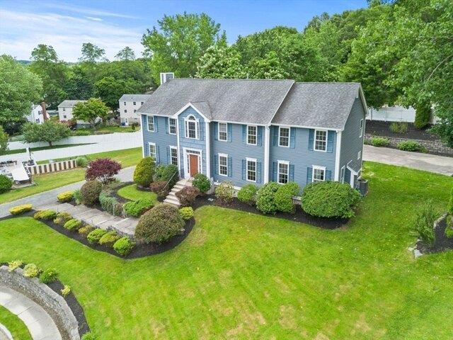 house with 5 bedroom, Woburn MA ES103435147
