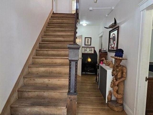house with 5 bedroom, Worcester MA ES104832513