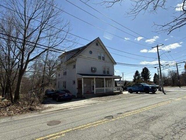house with 5 bedroom, Worcester MA ES104078826