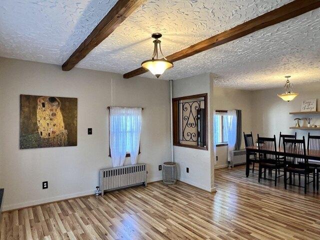 house with 5 bedroom, Worcester MA ES104235452
