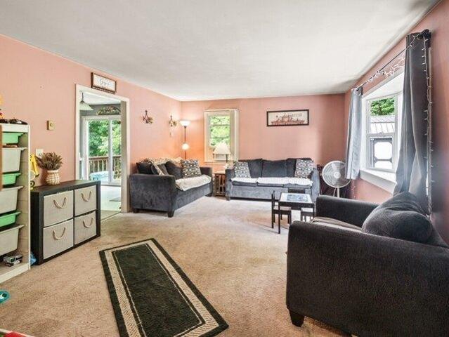 house with 5 bedroom, Worcester MA ES105192910