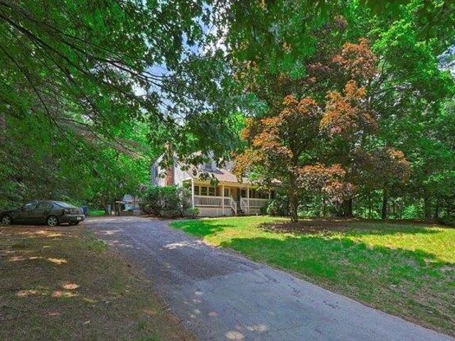 house with 5 bedroom, Wrentham MA ES104332602
