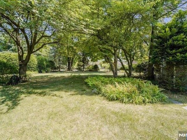 house with 5 bedroom, Wyckoff NJ DLS101662137