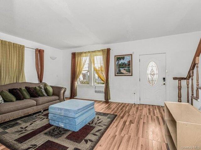 house with 5 bedroom, Yonkers NY DLS101748704