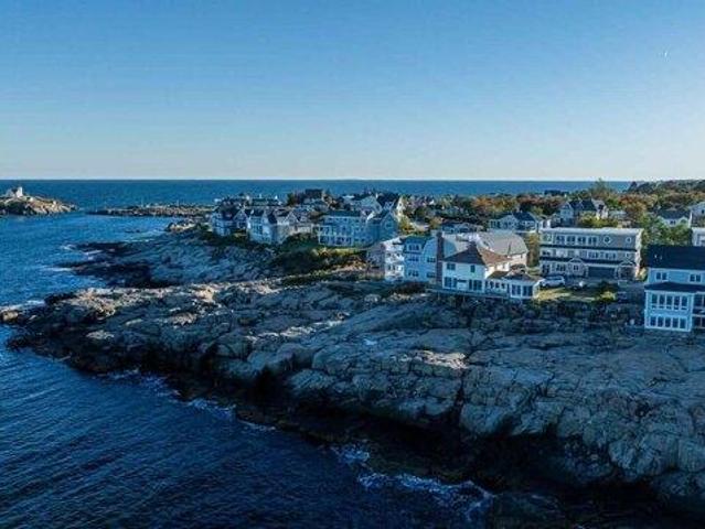 house with 5 bedroom, York ME ES103250388