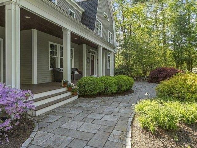 house with 5 bedroom, Acton MA DS102708021