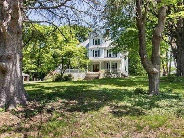 house with 5 bedroom, Acton MA DS104373614