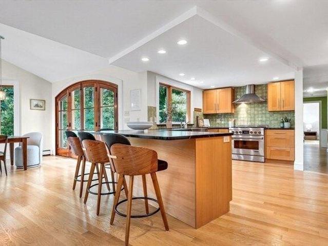 house with 5 bedroom, Acton MA DS104375942