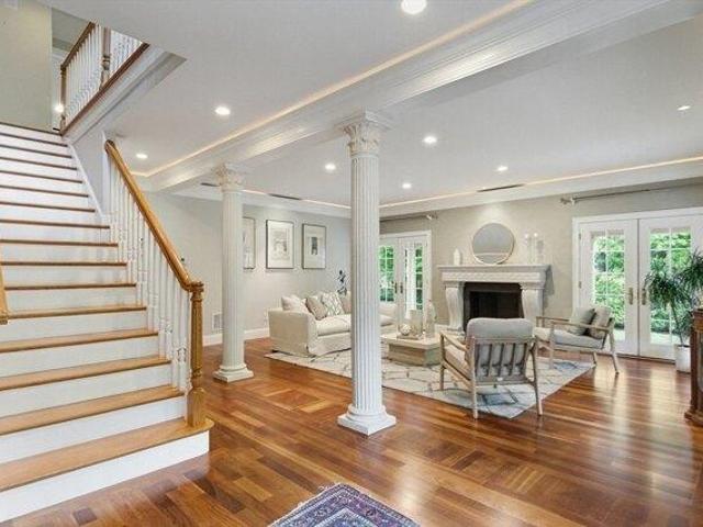 house with 5 bedroom, Acton MA DS104331772