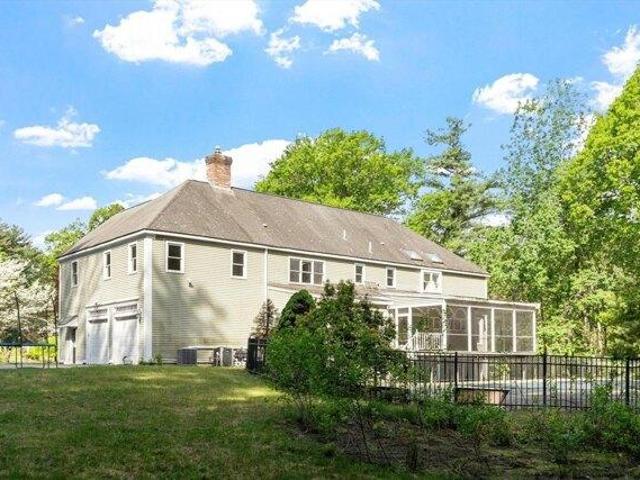 house with 5 bedroom, Acton MA ES102859750