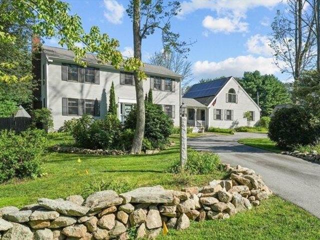 house with 5 bedroom, Acushnet MA DS102318281