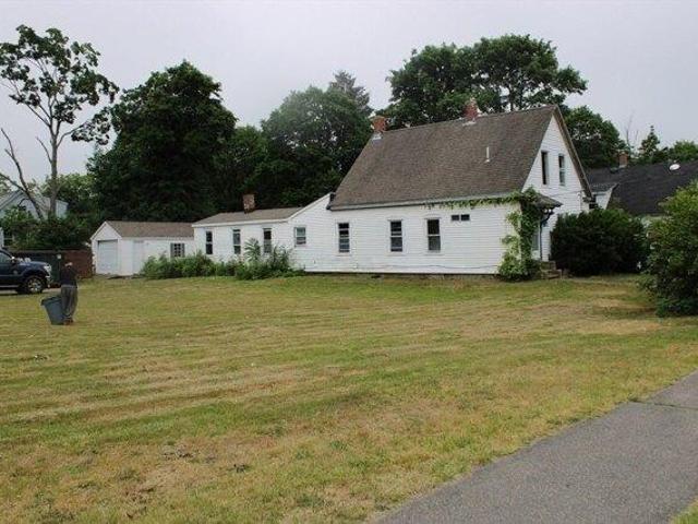 house with 5 bedroom, Abington MA DLS101957649