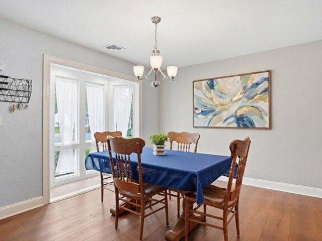 house with 5 bedroom, Abington MA DS102709208