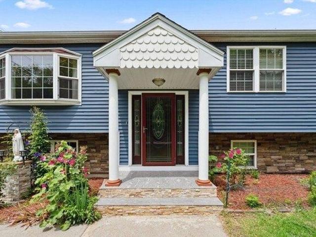 house with 5 bedroom, Abington MA ES103101059