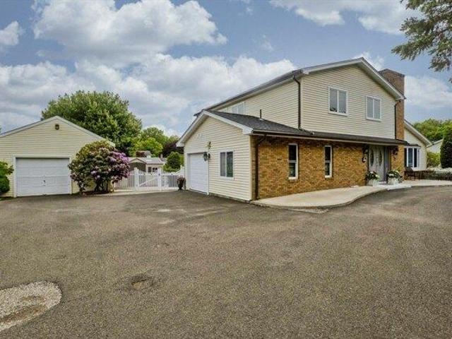 house with 5 bedroom, Agawam MA DS102922448