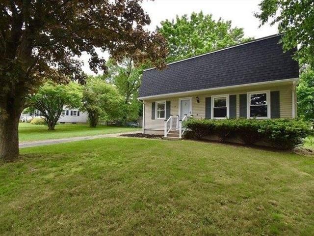 house with 5 bedroom, Agawam MA DS102922991