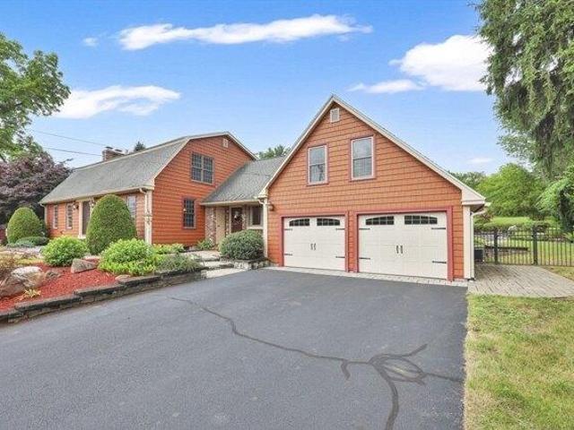 house with 5 bedroom, Agawam MA DS104406824