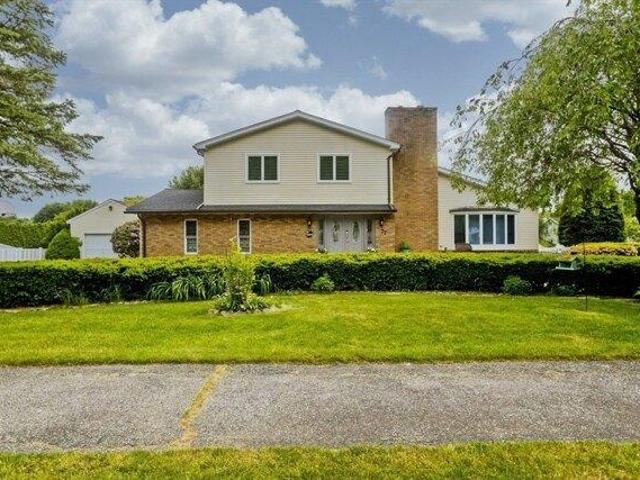 house with 5 bedroom, Agawam MA ES104571423