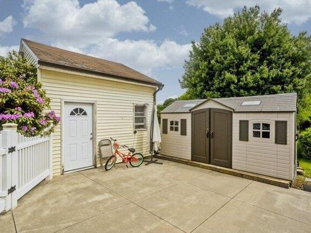 house with 5 bedroom, Agawam MA ES104262910