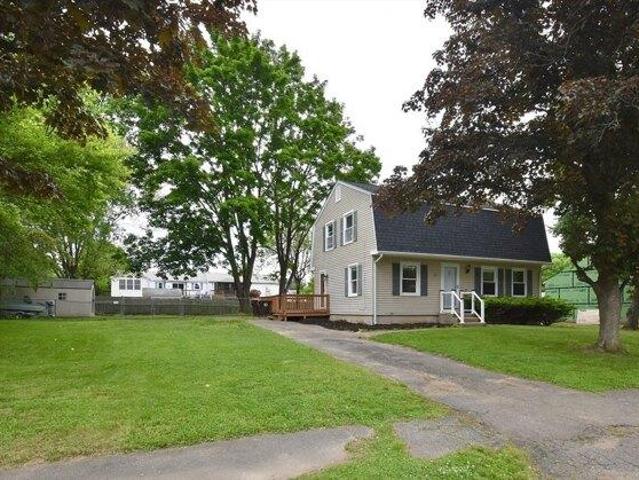 house with 5 bedroom, Agawam MA ES105040890