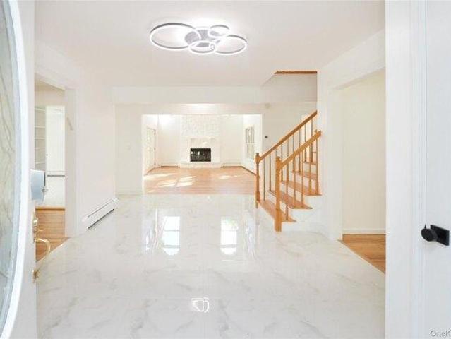 house with 5 bedroom, Airmont NY ES105208191